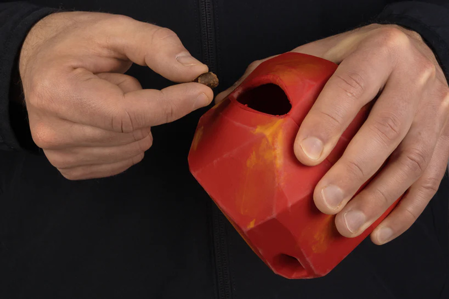 RuffWear Gnawt-a-Rock Toy Red Sumac | Widforss