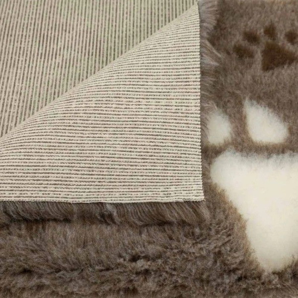 Köp Foxy Fur Dog Mat Thermo Paw 50 x 75 cm Brown - https://www.widforss.se/